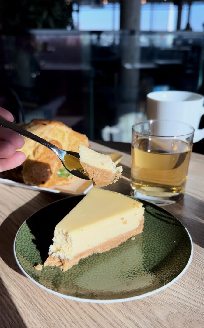 Kaffee mit Aussicht im Hamburger Bunker - Constant Grind